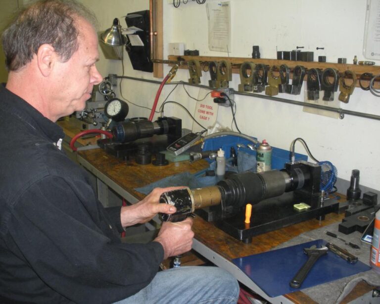 RAD Torque Wrench Calibration Photos - Maxpro Corporation